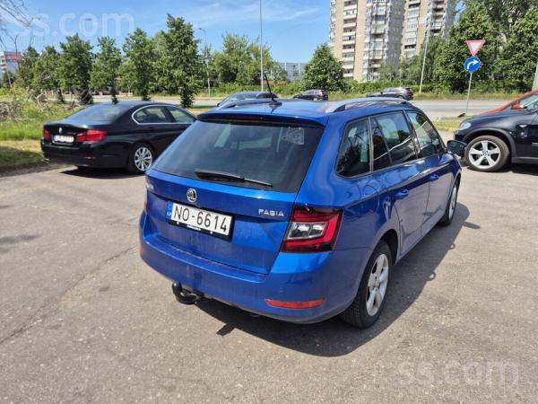 Blue Skoda Fabia 2019 in Riga, with an engine capacity of 1.00 L and mileage of 169 thousand km for 9490 €, photo 6 on AUTOMOTO.COM.LV