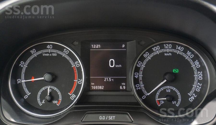 Blue Skoda Fabia 2019 in Riga, with an engine capacity of 1.00 L and mileage of 169 thousand km for 8590 €, photo 22 on AUTOMOTO.COM.LV