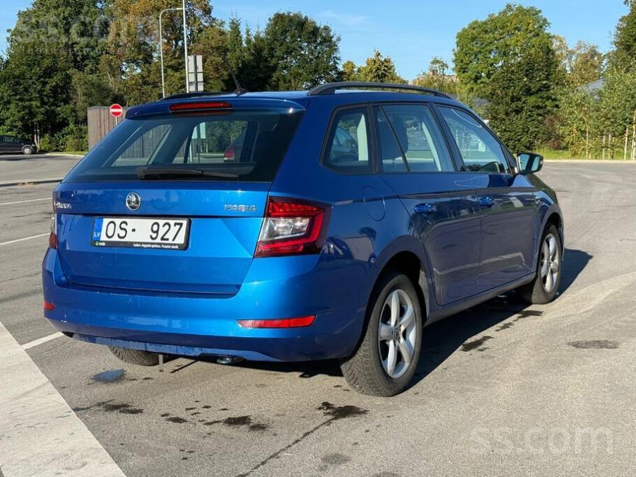 Zils Skoda Fabia 2019 Rīga, ar dzinēja tilpumu 1.00 L un nobraukumu 200 tūkst. km par 6499 €, foto 6 vietnē AUTOMOTO.COM.LV