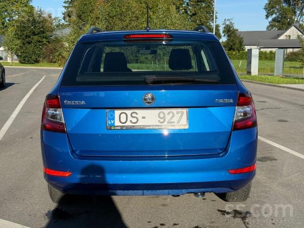 Skoda Fabia 2019 Rīga vietnē Zils Skoda Fabia 2019 Rīga, ar dzinēja tilpumu 1.00 L un nobraukumu 200 tūkst. km par 6499 €, foto 7 vietnē AUTOMOTO.COM.LV