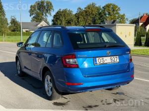 Zils Skoda Fabia 2019 Rīga, ar dzinēja tilpumu 1.00 L un nobraukumu 200 tūkst. km par 6499 €, foto 8 vietnē AUTOMOTO.COM.LV