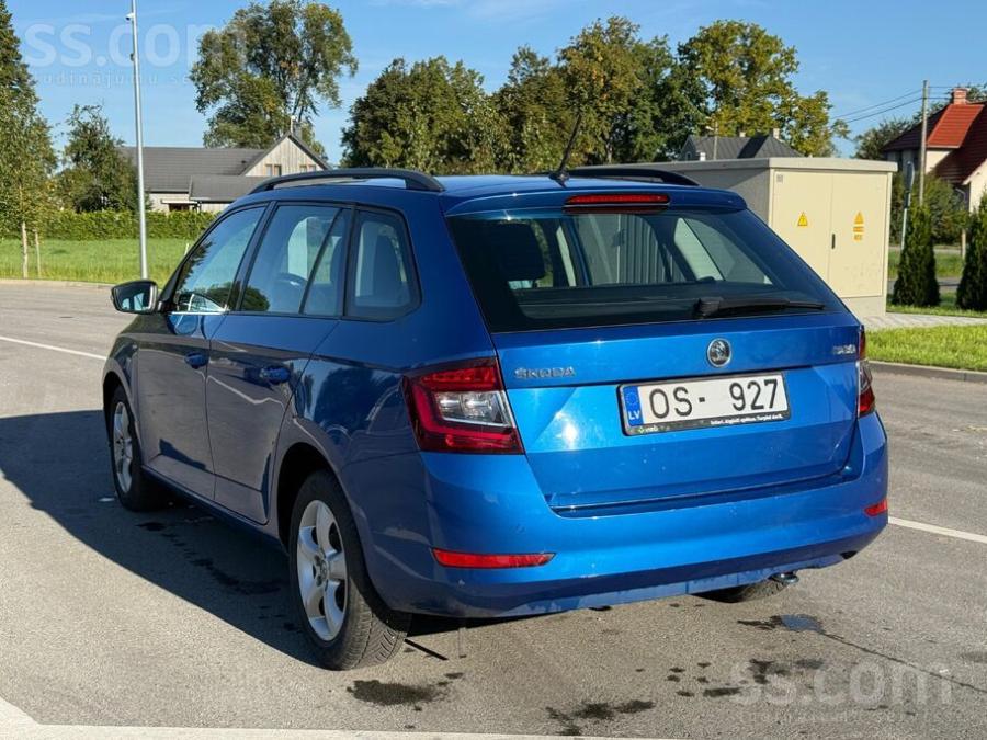 Zils Skoda Fabia 2019 Rīga, ar dzinēja tilpumu 1.00 L un nobraukumu 200 tūkst. km par 6499 €, foto 8 vietnē AUTOMOTO.COM.LV