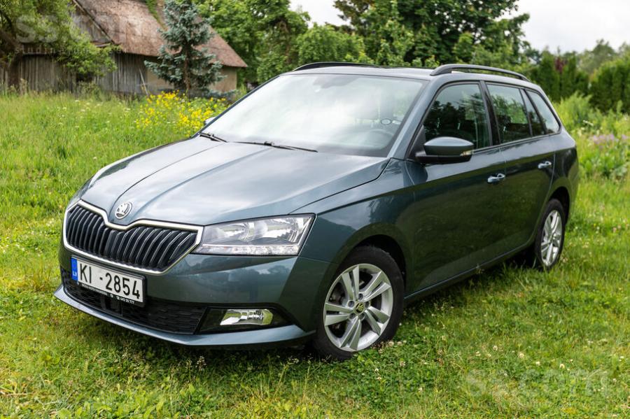 Blue Skoda Fabia 2021 in Riga, with an engine capacity of 1.00 L and mileage of 48 thousand km for 15990 €, photo 1 on AUTOMOTO.COM.LV