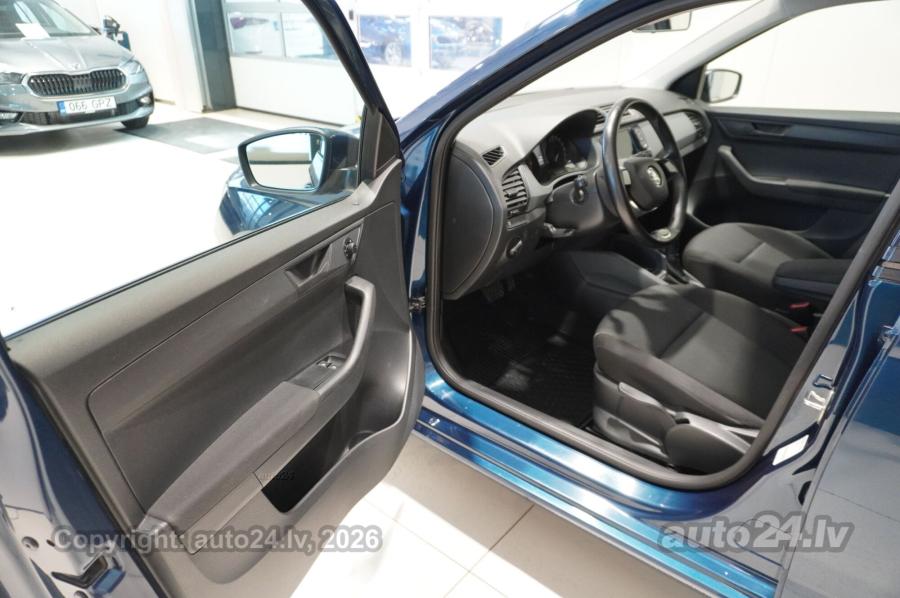 Blue Skoda Fabia 2021 in Tallinn, with an engine capacity of 1.00 L and mileage of 112 thousand km for 9900 €, photo 12 on AUTOMOTO.COM.LV