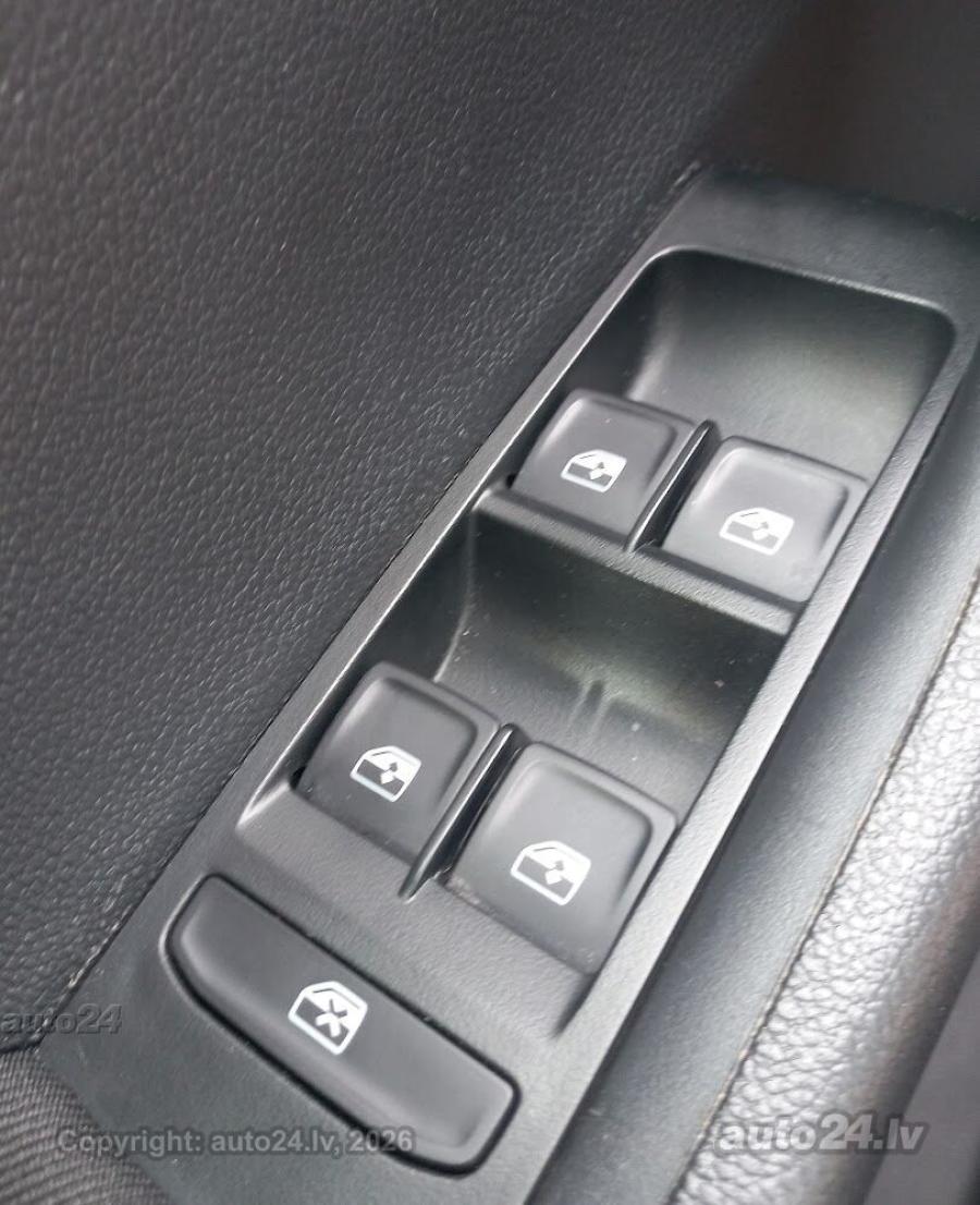 Zils Skoda Fabia 2021 Tallina, ar dzinēja tilpumu 1.00 L un nobraukumu 59 tūkst. km par 12800 €, foto 15 vietnē AUTOMOTO.COM.LV