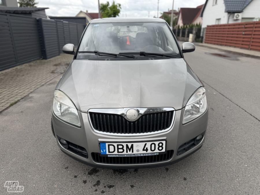 Brown Skoda Fabia 2007 in Kaunas, with an engine capacity of 1.40 L and mileage of 287 thousand km for 1350 €, photo 3 on AUTOMOTO.COM.LV