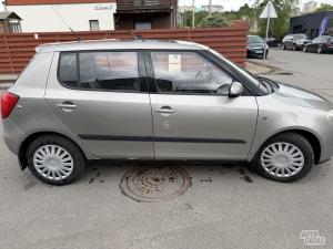 Brown Skoda Fabia 2007 in Kaunas, with an engine capacity of 1.40 L and mileage of 287 thousand km for 1350 €, photo 5 on AUTOMOTO.COM.LV