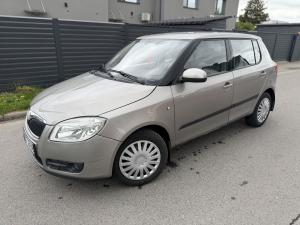 Brown Skoda Fabia 2007 in Kaunas, with an engine capacity of 1.40 L and mileage of 287 thousand km for 1350 €, photo 9 on AUTOMOTO.COM.LV