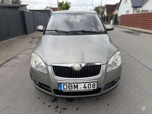 Brown Skoda Fabia 2007 in Kaunas, with an engine capacity of 1.42 L and mileage of 287 thousand km for 770 €, photo 3 on AUTOMOTO.COM.LV