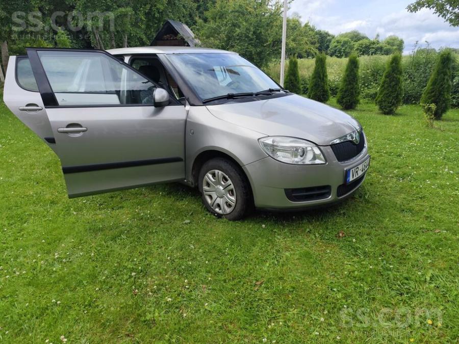 Brūns Skoda Fabia 2008 Talsi, ar dzinēja tilpumu 1.20 L un nobraukumu 206 tūkst. km par 1050 €, foto 1 vietnē AUTOMOTO.COM.LV