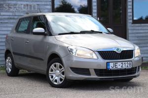 Brūns Skoda Fabia 2013 Valmiera, ar dzinēja tilpumu 1.40 L un nobraukumu 157 tūkst. km par 2500 €, foto 3 vietnē AUTOMOTO.COM.LV