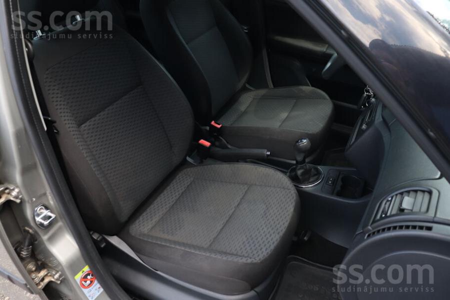 Brūns Skoda Fabia 2013 Valmiera, ar dzinēja tilpumu 1.40 L un nobraukumu 157 tūkst. km par 2500 €, foto 7 vietnē AUTOMOTO.COM.LV
