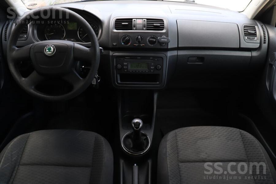 Brūns Skoda Fabia 2013 Valmiera, ar dzinēja tilpumu 1.40 L un nobraukumu 157 tūkst. km par 2500 €, foto 12 vietnē AUTOMOTO.COM.LV