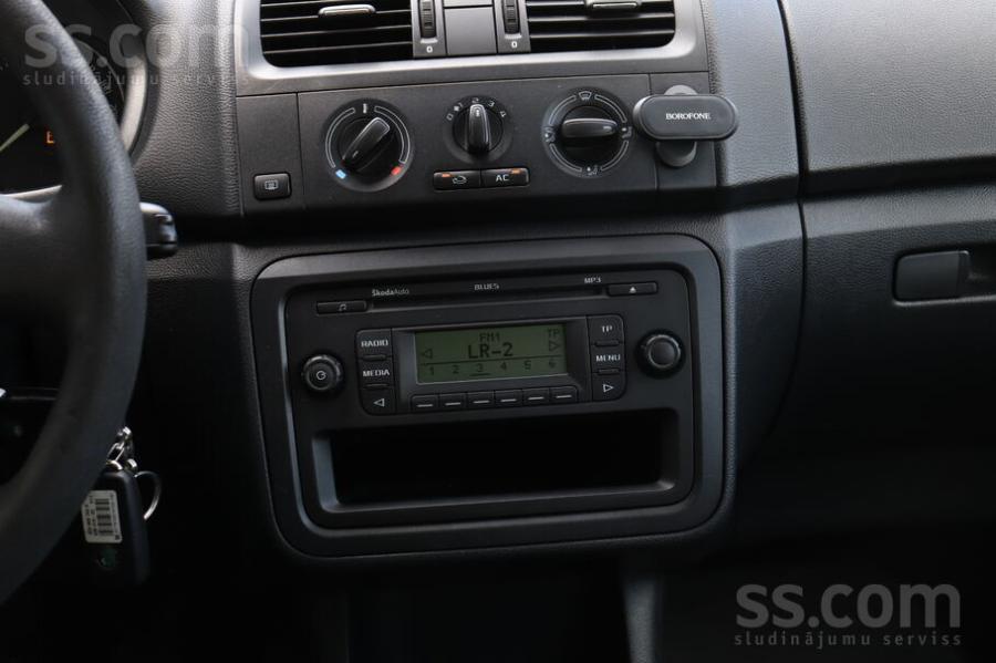 Brūns Skoda Fabia 2013 Valmiera, ar dzinēja tilpumu 1.40 L un nobraukumu 157 tūkst. km par 2500 €, foto 13 vietnē AUTOMOTO.COM.LV