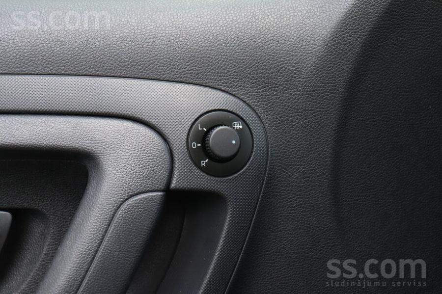Brūns Skoda Fabia 2013 Valmiera, ar dzinēja tilpumu 1.40 L un nobraukumu 157 tūkst. km par 2500 €, foto 15 vietnē AUTOMOTO.COM.LV