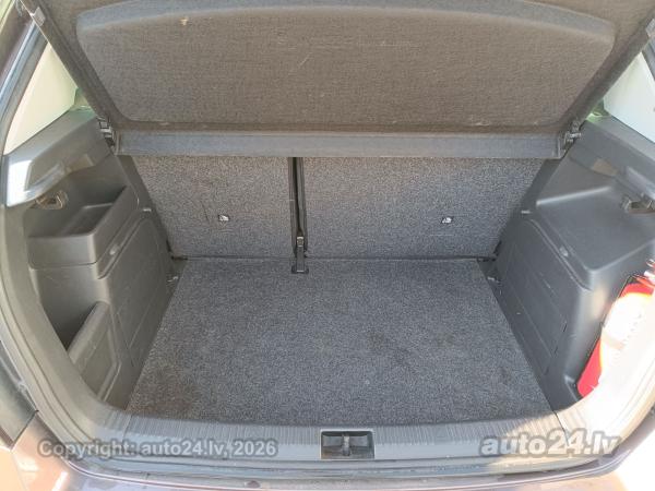 Brown Skoda Fabia 2015 in Saku, with an engine capacity of 1.20 L and mileage of 151 thousand km for 8000 €, photo 8 on AUTOMOTO.COM.LV