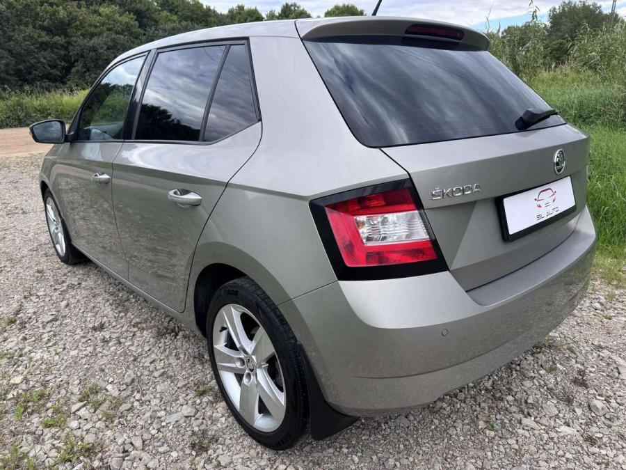 Brown Skoda Fabia 2016 in Kaunas, with an engine capacity of 1.20 L and mileage of 245 thousand km for 6290 €, photo 10 on AUTOMOTO.COM.LV
