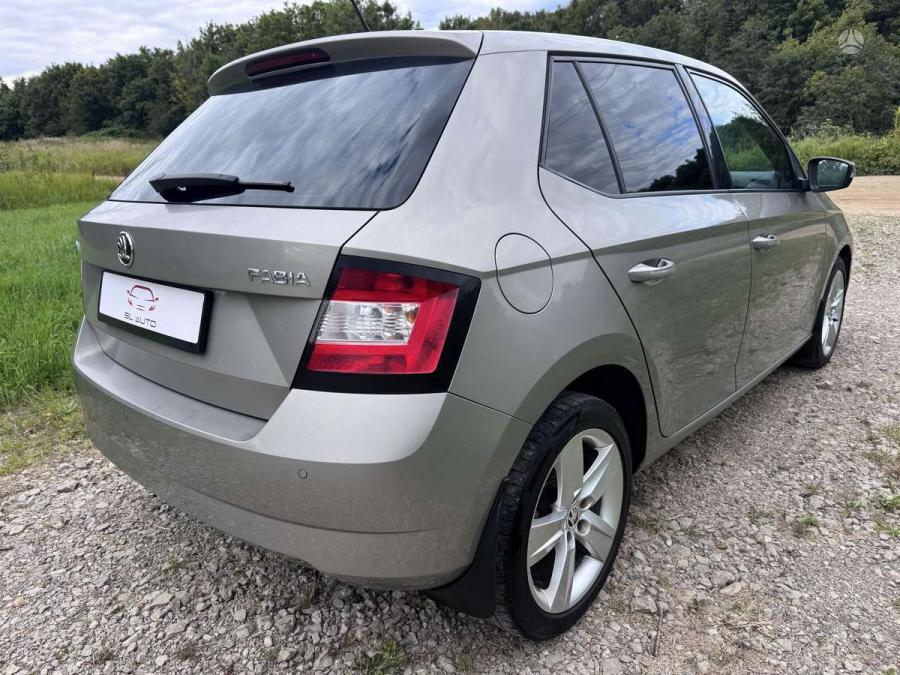Brown Skoda Fabia 2016 in Kaunas, with an engine capacity of 1.20 L and mileage of 245 thousand km for 6290 €, photo 13 on AUTOMOTO.COM.LV