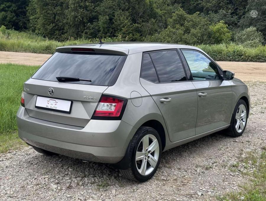 Brown Skoda Fabia 2016 in Kaunas, with an engine capacity of 1.20 L and mileage of 245 thousand km for 6290 €, photo 14 on AUTOMOTO.COM.LV
