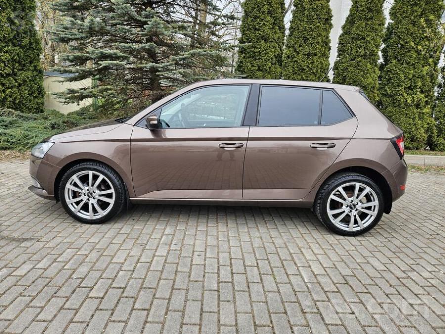 Brūns Skoda Fabia 2019 Rīga, ar dzinēja tilpumu 1.00 L un nobraukumu 245 tūkst. km par 5500 €, foto 3 vietnē AUTOMOTO.COM.LV