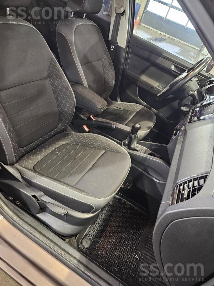 Brūns Skoda Fabia 2019 Rīga, ar dzinēja tilpumu 1.00 L un nobraukumu 245 tūkst. km par 5500 €, foto 12 vietnē AUTOMOTO.COM.LV