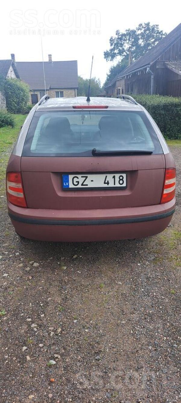 Brown Skoda Fabia 2007 in Riga, with an engine capacity of 1.40 L and mileage of 162 thousand km for 1400 €, photo 3 on AUTOMOTO.COM.LV