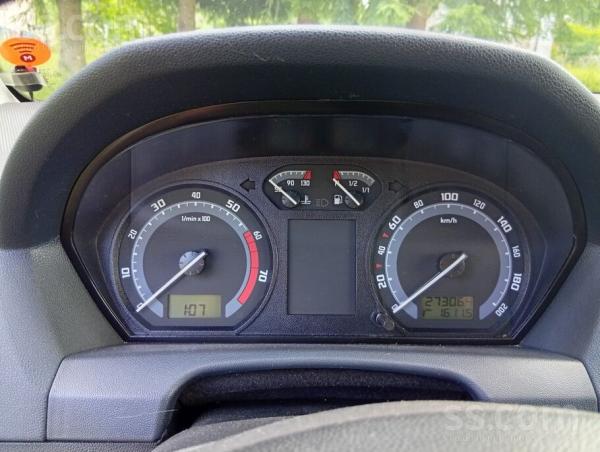 Brūns Skoda Fabia 2006 Ludza, ar dzinēja tilpumu 1.20 L un nobraukumu 270 tūkst. km par 700 €, foto 5 vietnē AUTOMOTO.COM.LV