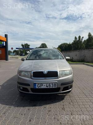Brūns Skoda Fabia 2007 Rīga, ar dzinēja tilpumu 1.20 L un nobraukumu 85 tūkst. km par 1200 €, foto  vietnē AUTOMOTO.COM.LV