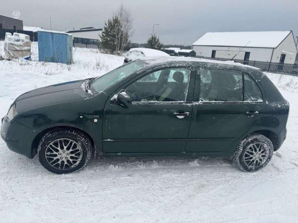 Zaļš Skoda Fabia 2000 Viļņa, ar dzinēja tilpumu 1.40 L un nobraukumu 407 tūkst. km par 400 €, foto 3 vietnē AUTOMOTO.COM.LV