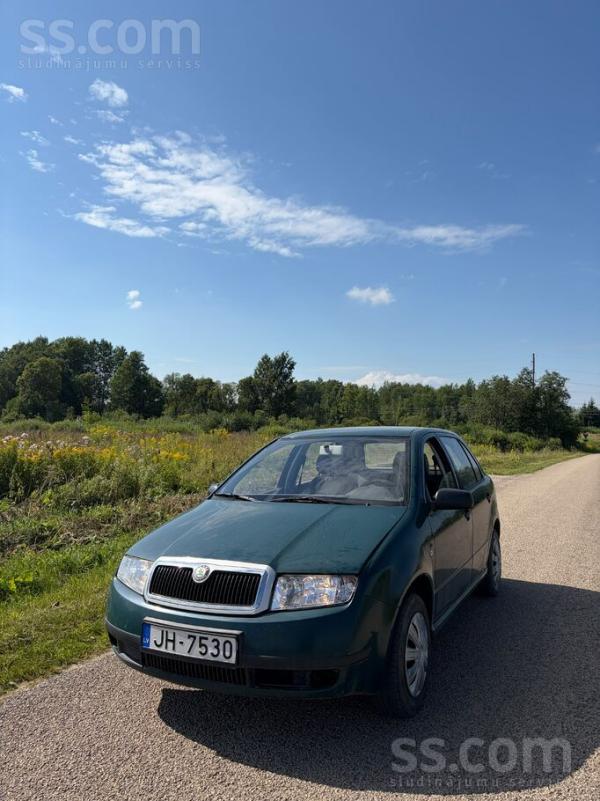 Zaļš Skoda Fabia 2001 Rēzekne, ar dzinēja tilpumu 1.40 L un nobraukumu 240 tūkst. km par 880 €, foto 5 vietnē AUTOMOTO.COM.LV