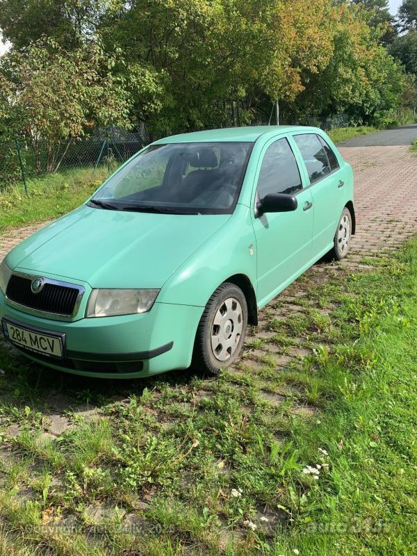 Skoda Fabia 2001 Tallina vietnē Zaļš Skoda Fabia 2001 Tallina, ar dzinēja tilpumu 1.40 L un nobraukumu 0 tūkst. km par 800 €, foto 1 vietnē AUTOMOTO.COM.LV