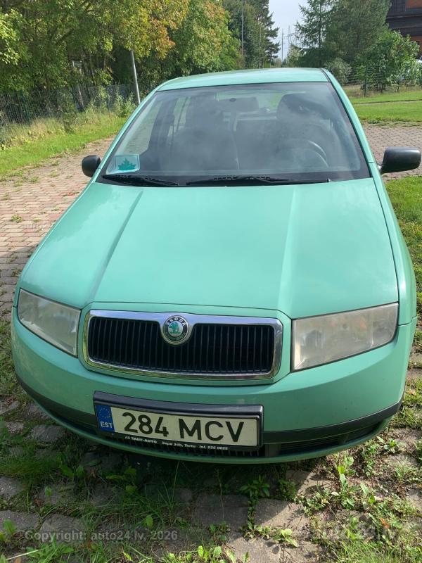 Skoda Fabia 2001 Tallina vietnē Zaļš Skoda Fabia 2001 Tallina, ar dzinēja tilpumu 1.40 L un nobraukumu 0 tūkst. km par 800 €, foto 3 vietnē AUTOMOTO.COM.LV