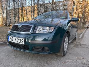 Zaļš Skoda Fabia 2005 Rīga, ar dzinēja tilpumu 1.20 L un nobraukumu 180 tūkst. km par 1000 €, foto 17 vietnē AUTOMOTO.COM.LV