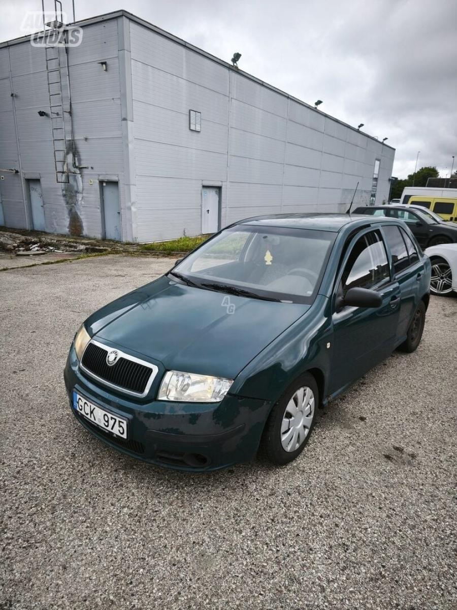 Green Skoda Fabia 2005 in Kaunas, with an engine capacity of 1.20 L and mileage of 239 thousand km for 300 €, photo 3 on AUTOMOTO.COM.LV