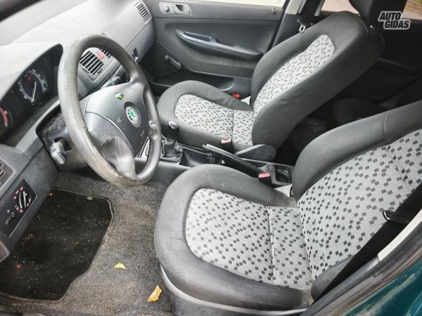 Green Skoda Fabia 2005 in Kaunas, with an engine capacity of 1.20 L and mileage of 239 thousand km for 300 €, photo 5 on AUTOMOTO.COM.LV