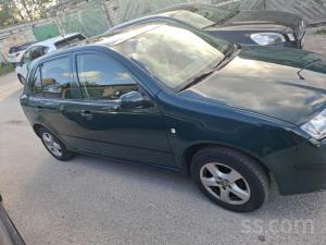 Zaļš Skoda Fabia 2005 Rīga, ar dzinēja tilpumu 1.20 L un nobraukumu 186 tūkst. km par 1470 €, foto 14 vietnē AUTOMOTO.COM.LV
