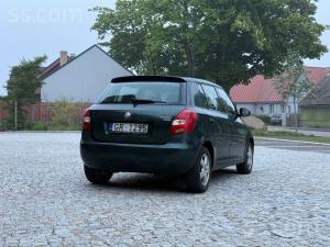 Green Skoda Fabia 2007 in Ventspils, with an engine capacity of 1.40 L and mileage of 276 thousand km for 900 €, photo 4 on AUTOMOTO.COM.LV