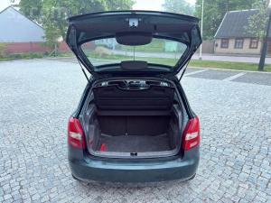 Green Skoda Fabia 2007 in Ventspils, with an engine capacity of 1.40 L and mileage of 276 thousand km for 900 €, photo 6 on AUTOMOTO.COM.LV