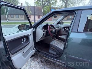 Green Skoda Fabia 2007 in Ventspils, with an engine capacity of 1.40 L and mileage of 276 thousand km for 900 €, photo 9 on AUTOMOTO.COM.LV