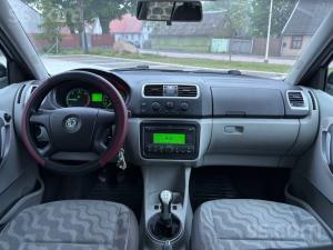 Green Skoda Fabia 2007 in Ventspils, with an engine capacity of 1.40 L and mileage of 276 thousand km for 900 €, photo 11 on AUTOMOTO.COM.LV