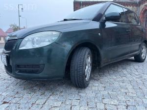 Green Skoda Fabia 2007 in Ventspils, with an engine capacity of 1.40 L and mileage of 276 thousand km for 900 €, photo 12 on AUTOMOTO.COM.LV