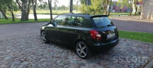 Zaļš Skoda Fabia 2007 Kuldīga, ar dzinēja tilpumu 1.60 L un nobraukumu 277 tūkst. km par 1500 €, foto 4 vietnē AUTOMOTO.COM.LV
