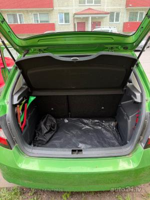 Green Skoda Fabia 2018 in Tallinn, with an engine capacity of 1.00 L and mileage of 28 thousand km for 7900 €, photo 7 on AUTOMOTO.COM.LV