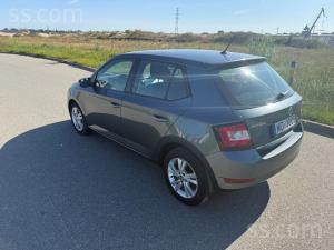 Zaļš Skoda Fabia 2019 Rīga, ar dzinēja tilpumu 1.00 L un nobraukumu 162 tūkst. km par 6800 €, foto 3 vietnē AUTOMOTO.COM.LV
