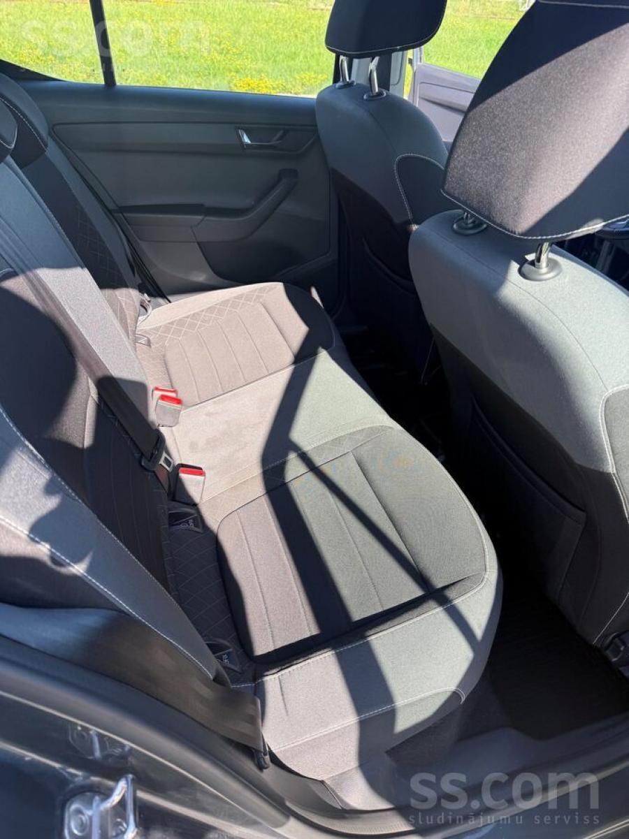 Zaļš Skoda Fabia 2019 Rīga, ar dzinēja tilpumu 1.00 L un nobraukumu 162 tūkst. km par 6800 €, foto 7 vietnē AUTOMOTO.COM.LV
