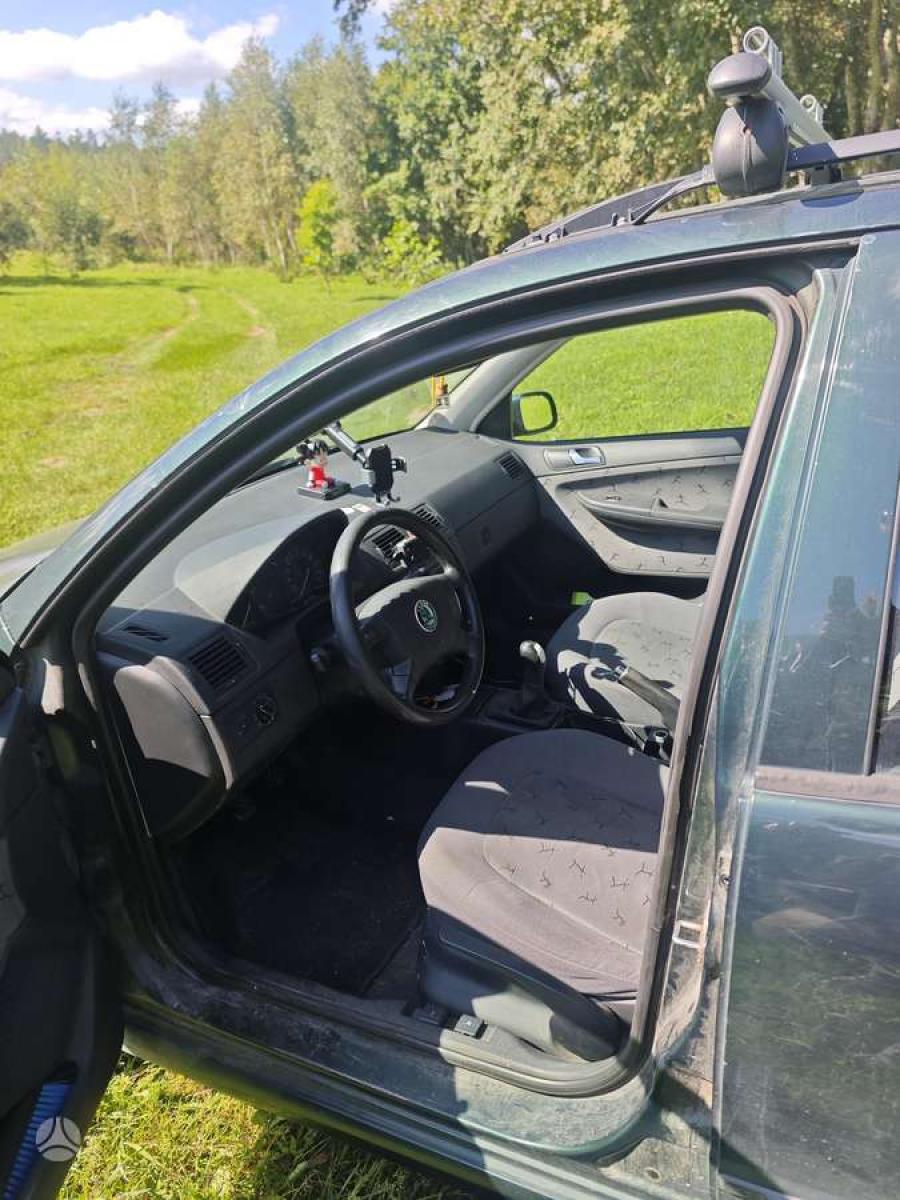 Zaļš Skoda Fabia 2002 Viļņa, ar dzinēja tilpumu 1.90 L un nobraukumu 412 tūkst. km par 600 €, foto 5 vietnē AUTOMOTO.COM.LV