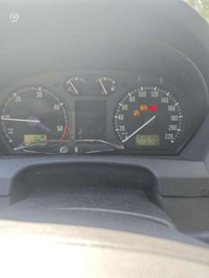 Zaļš Skoda Fabia 2002 Viļņa, ar dzinēja tilpumu 1.90 L un nobraukumu 412 tūkst. km par 600 €, foto 7 vietnē AUTOMOTO.COM.LV