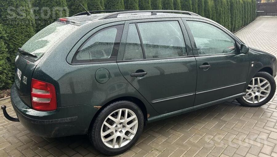Zaļš Skoda Fabia 2002 Bauska, ar dzinēja tilpumu 1.90 L un nobraukumu 0 tūkst. km par 1450 €, foto 4 vietnē AUTOMOTO.COM.LV