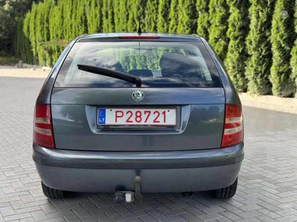 Green Skoda Fabia 2006 in Mazeikiai, with an engine capacity of 1.90 L and mileage of 304 thousand km for 1150 €, photo 4 on AUTOMOTO.COM.LV