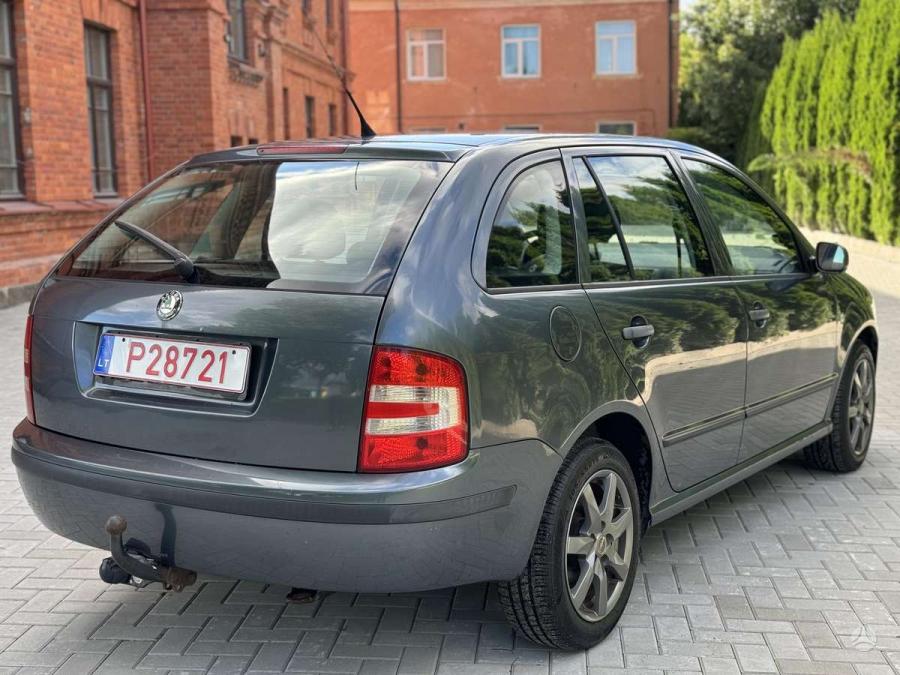 Green Skoda Fabia 2006 in Mazeikiai, with an engine capacity of 1.90 L and mileage of 304 thousand km for 1150 €, photo 6 on AUTOMOTO.COM.LV